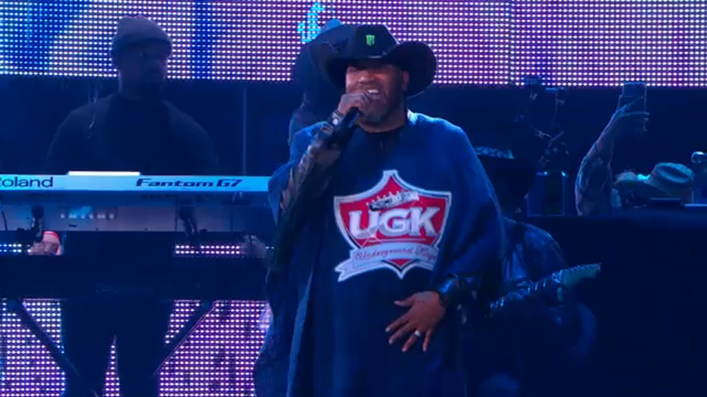 Who stole the poncho? Rapper Bun B offers $1,000 for return of poncho ...